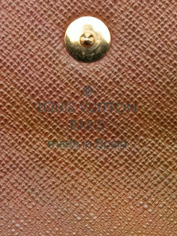 LOUIS VUITTON 2009 Monogram Alexandra Wallet Small Wallets