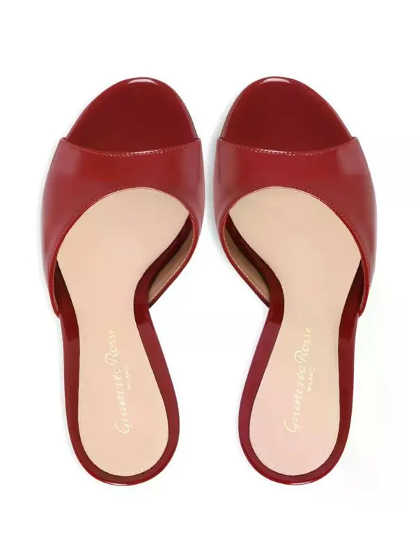 GIANVITO ROSSI Sofia Mules