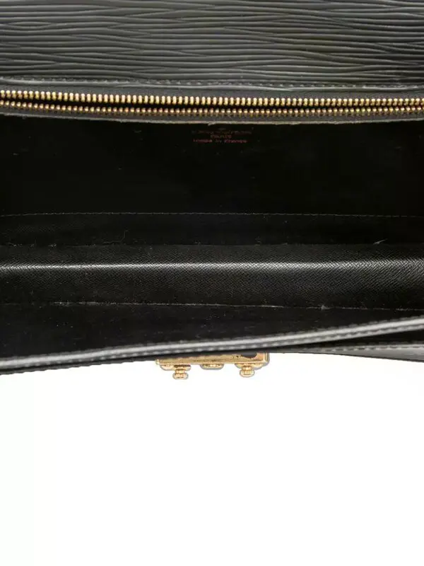 LOUIS VUITTON 2004 Epi Monceau 28 Satchel