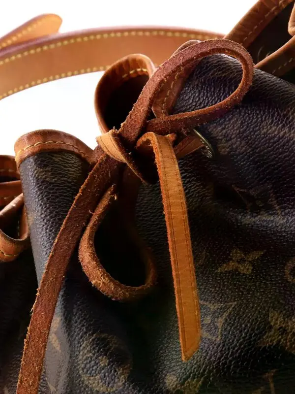 LOUIS VUITTON Noe Handbag Monogram Canvas Large Bucket Bag