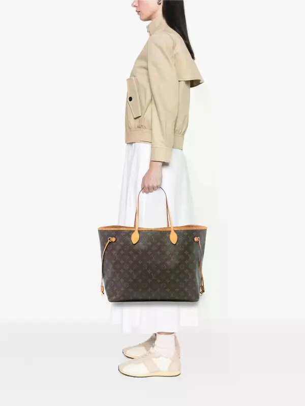 LOUIS VUITTON 2012 Monogram Neverfull Gm Tote Bag - Brown