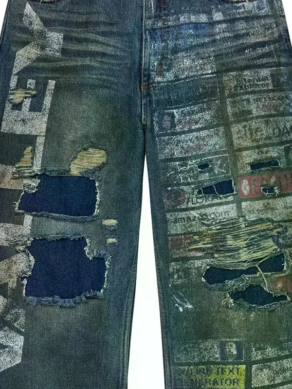 VALE FOREVER Distressed Jeans