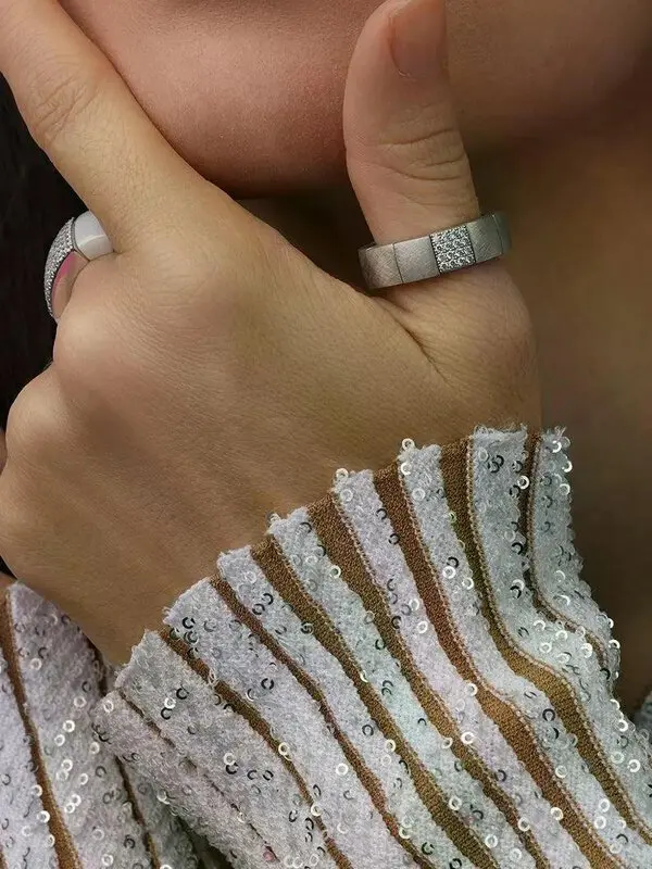 Roberto Demeglio Diamond And White Gold Stretch Ring