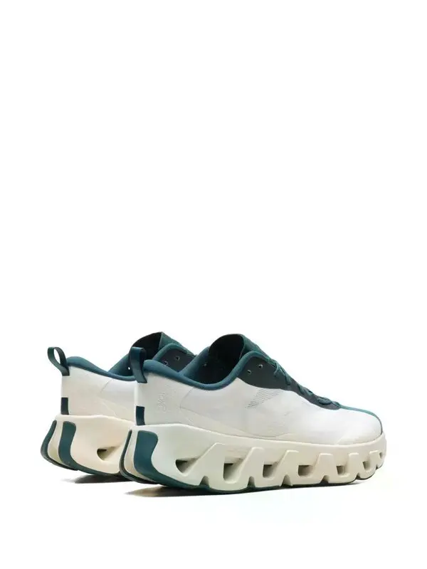 On K-tech 1 Kith Tofu Sea Moss Sneakers - White