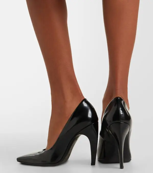 JUDE Fame Leather Pumps - Black