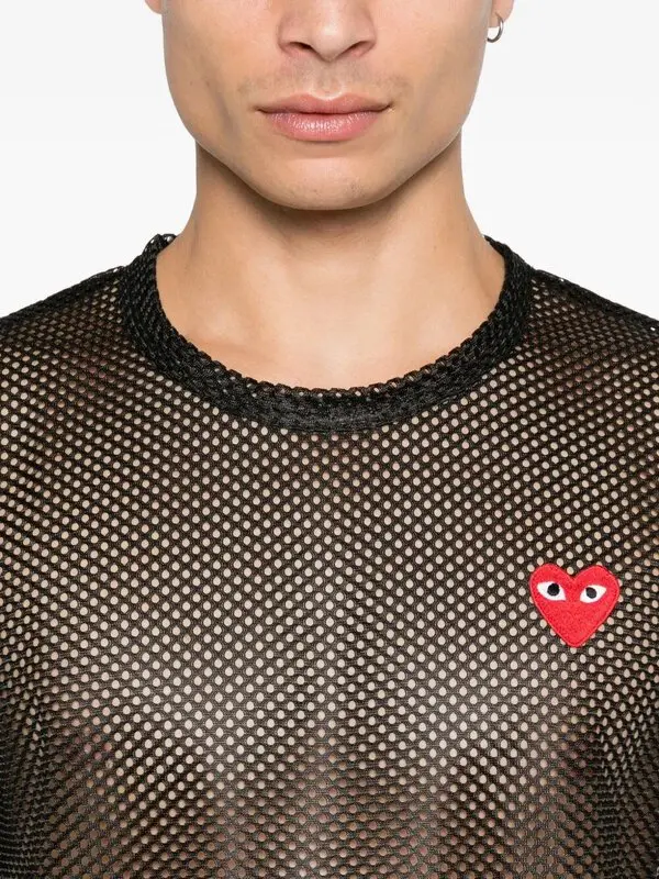 Play Comme Des Garcon T-shirt With Red Emblem - Black