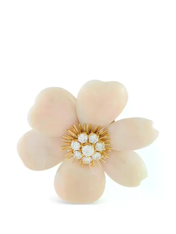 Van Cleef & Arpels Flower Coral And Diamond Brooch - Gold