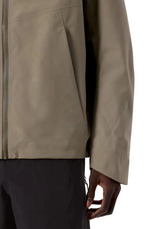Veilance Arris Gore-tex® Hooded Jacket - Beige