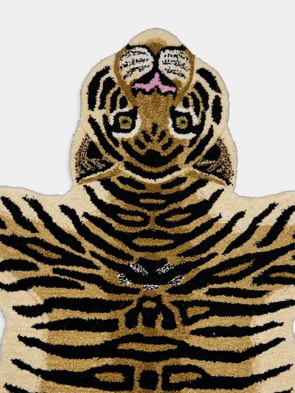 DOING GOODS Large Drowsy Tiger Rug