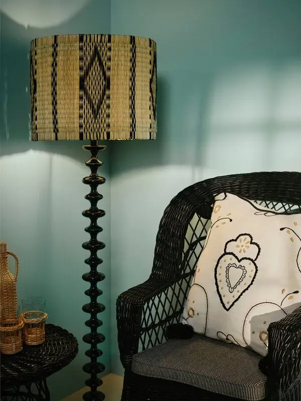 HOUSE OF CAPRICORN Handmade Coruche Medium Lampshade - Black