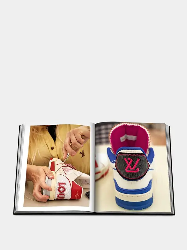 Assouline Louis Vuitton Manufactures