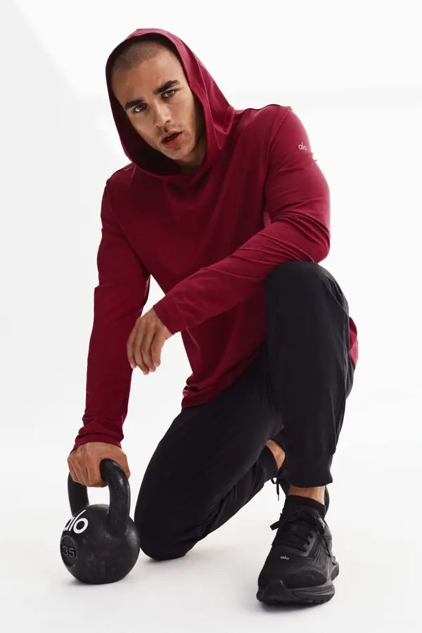 Alo Yoga Conquer Reform Long Sleeve Hooded Top - Garnet