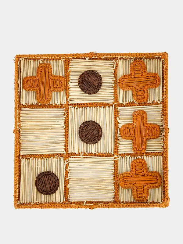 CORO CORA Iraca Palm Tic Tac Toe Board Game - Brown