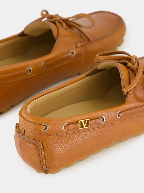 Valentino Garavani Driver Fastaway Loafer - Brown