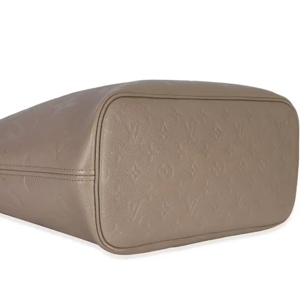 LOUIS VUITTON Giant Monogram Empreinte Neverfull Mm - Gray