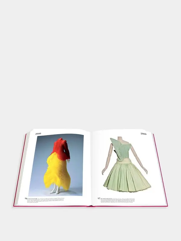 Assouline The Impossible Collection Of Fashion - Pink