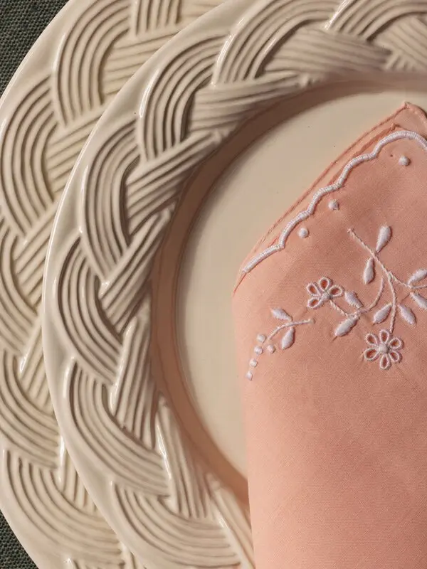 HOUSE OF CAPRICORN Hand-embroidered Cotton Napkin - Pink