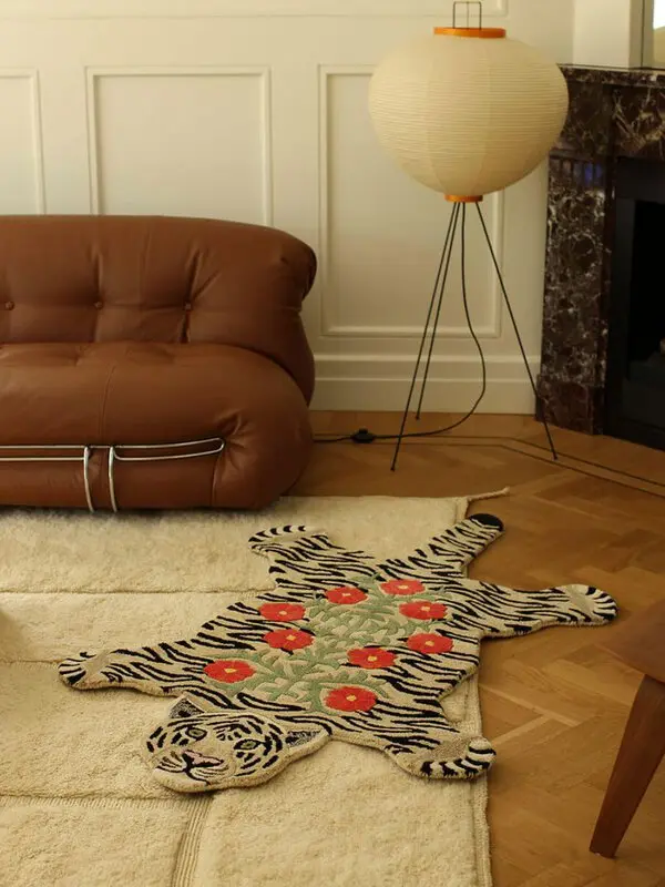 DOING GOODS Floral White Tiger Large Rug