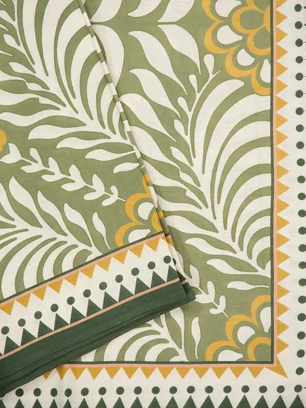 La DoubleJ Tudor Light Large Tablecloth