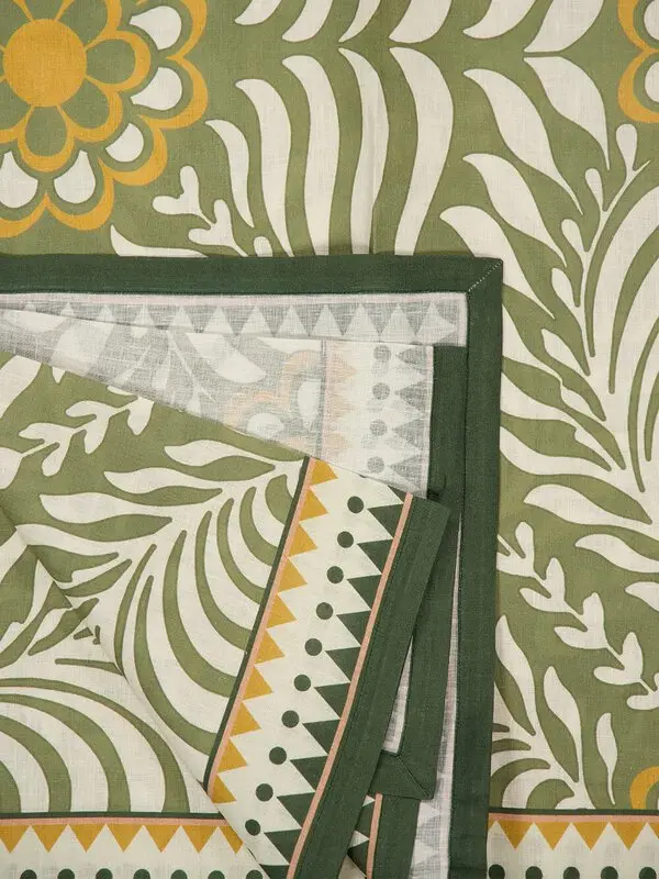 La DoubleJ Tudor Light Linen Tablecloth