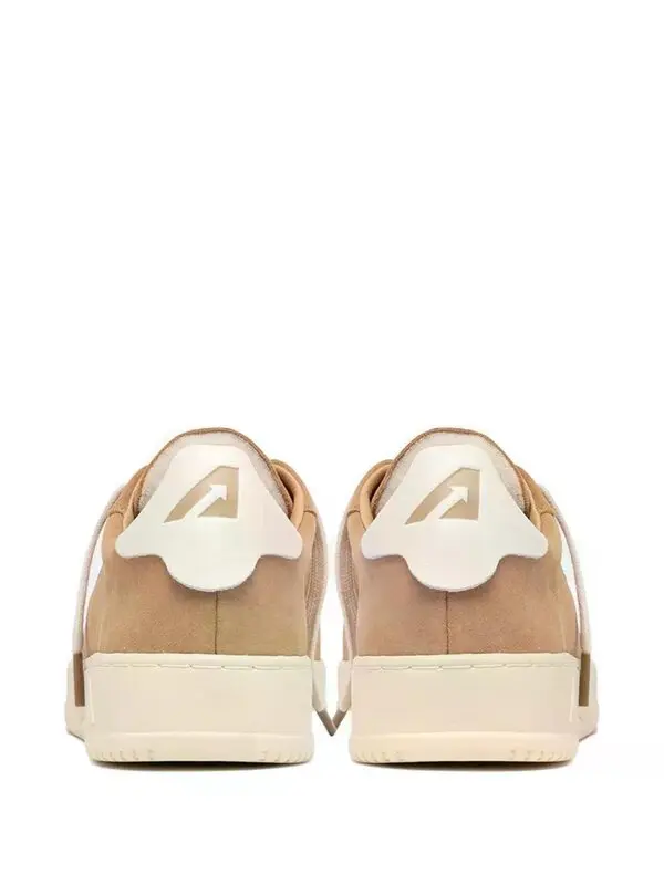 AUTRY Dallas Low Logo Sneakers - Neutrals