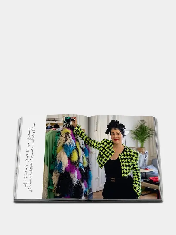 Assouline Emily In Paris: The Fashion Guide - Multicolour
