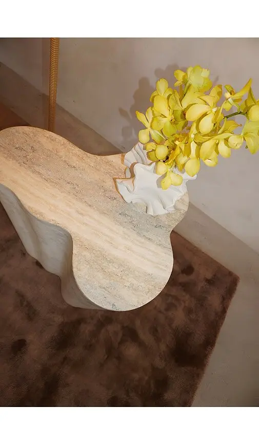 HUEGAH HOME Gjeli Vase
