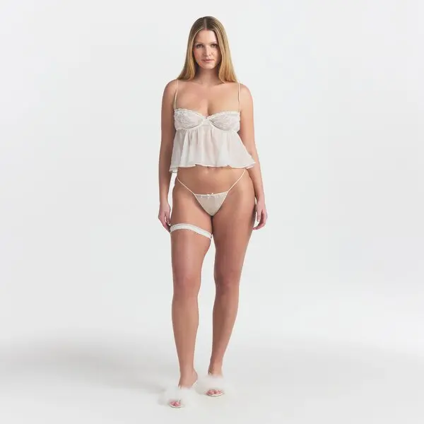 SKIMS Babydoll Top And String Thong Set | White | Medium | Romance - Ivory