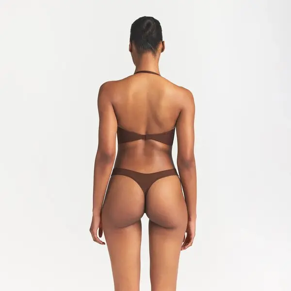SKIMS Low Back Longline Bra | Deep Neutral | | Fits Everybody - Cocoa