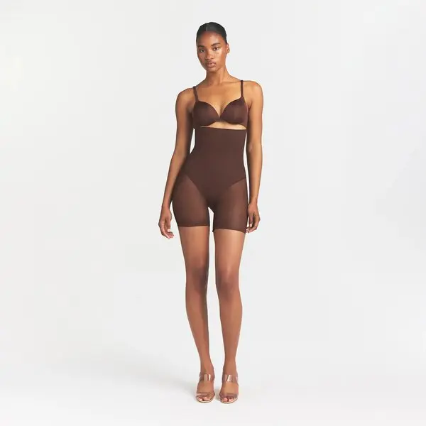 SKIMS Core Sculpt High Waisted Mid Thigh Short - Cocoa