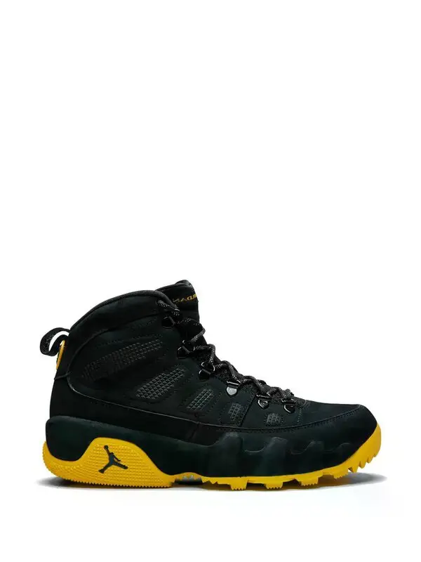 JORDAN Ir 9 Retro Sneakers - Black
