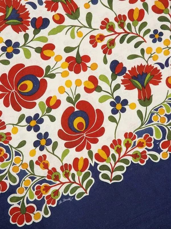 La DoubleJ Windflower Placée Linen Tablecloth