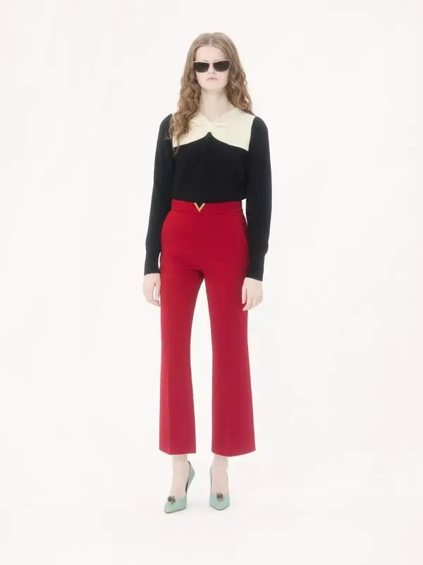 Valentino Garavani Wool Crepe Trousers With V Detail - Red