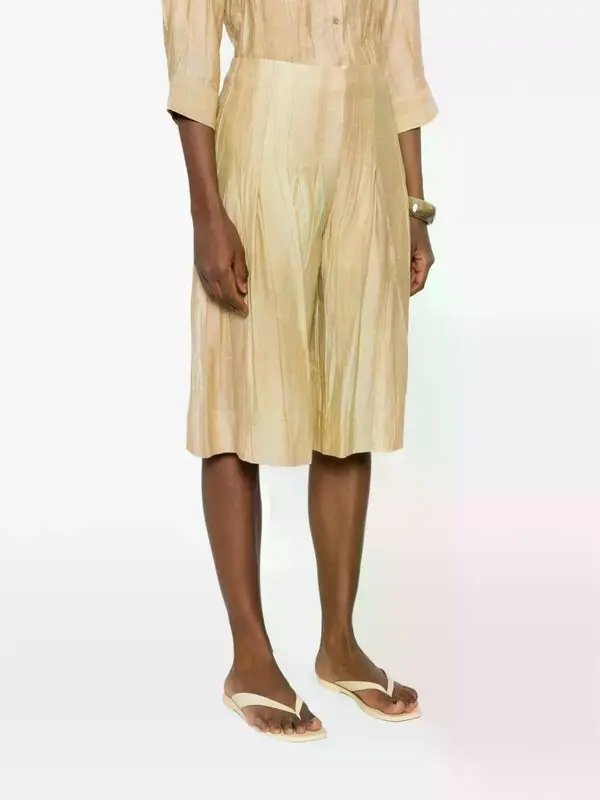 YERSE Pleated Shorts