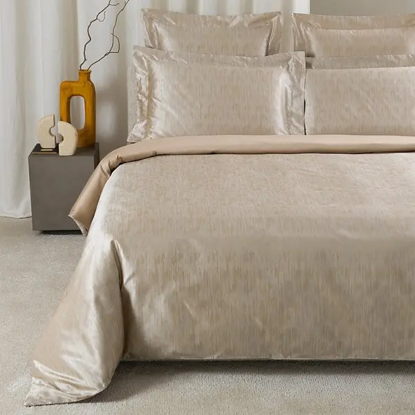Frette Luxury Sway Jacquard Silk Duvet Cover, Queen - Milk/golden Beige