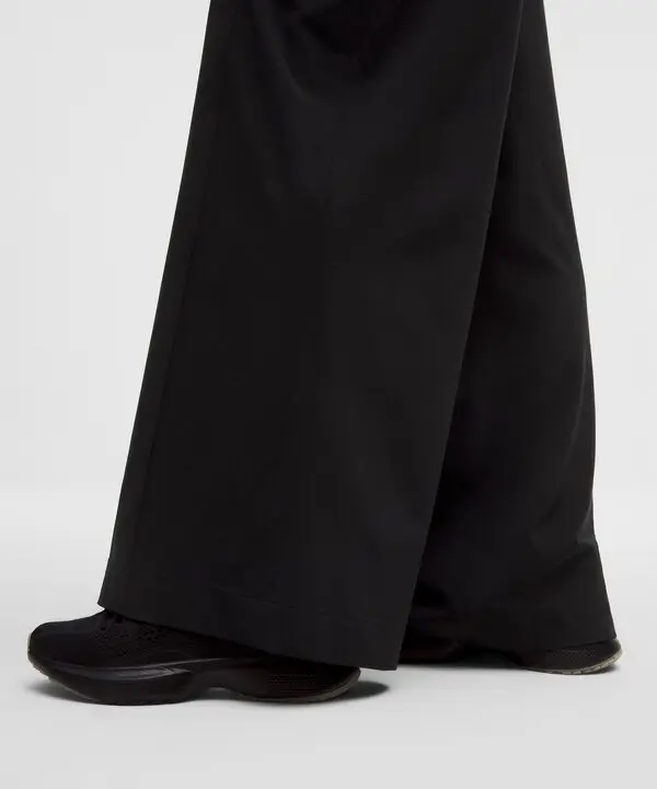 Lululemon Breezily Mid-rise Pant - Black