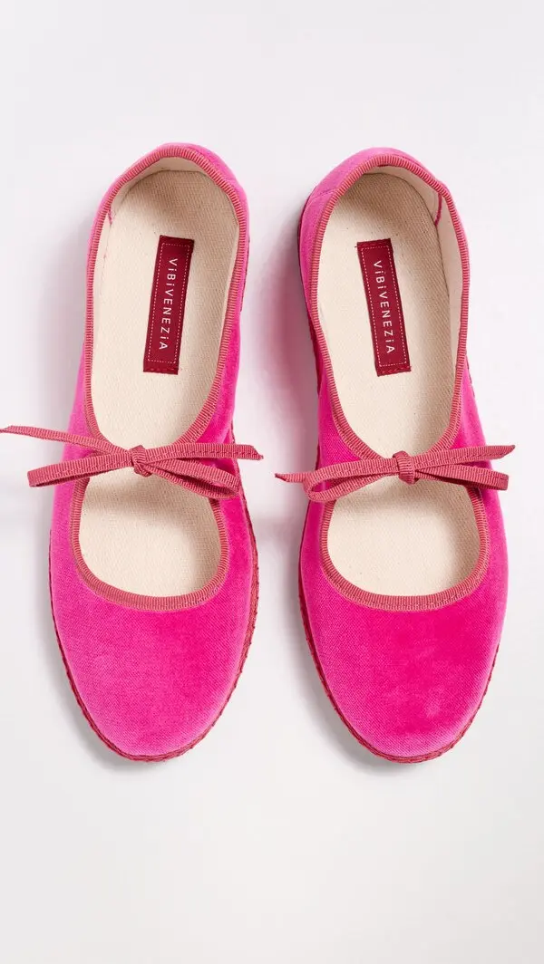 VIBI VENEZIA Brigitte Velvet Mary Janes Flats