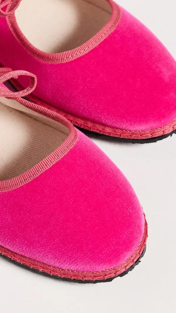 VIBI VENEZIA Brigitte Velvet Mary Janes Flats