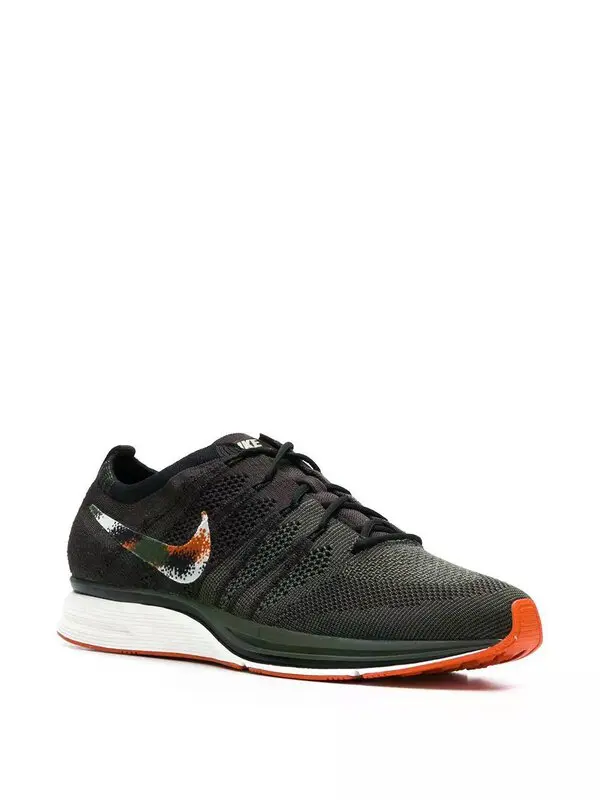 Nike Flyknit Sneakers