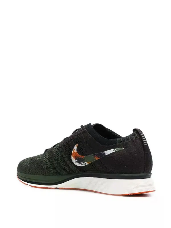 Nike Flyknit Sneakers