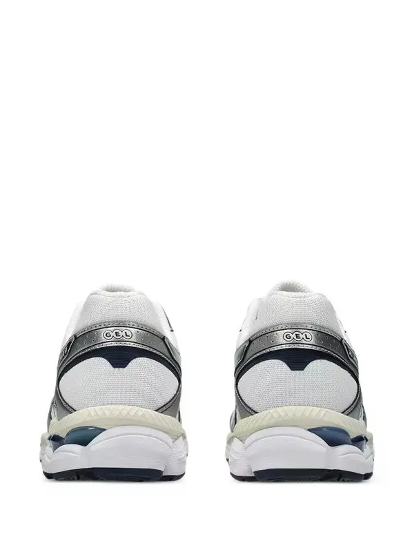 Asics Gel-cumulus 16 Mesh Sneakers - White