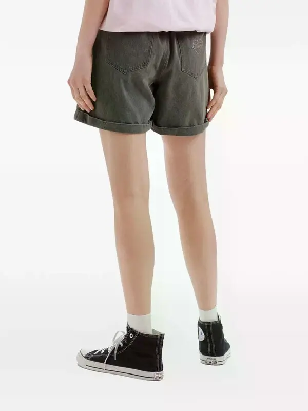 CHOCOOLATE Heart Embroidered Shorts - Grey