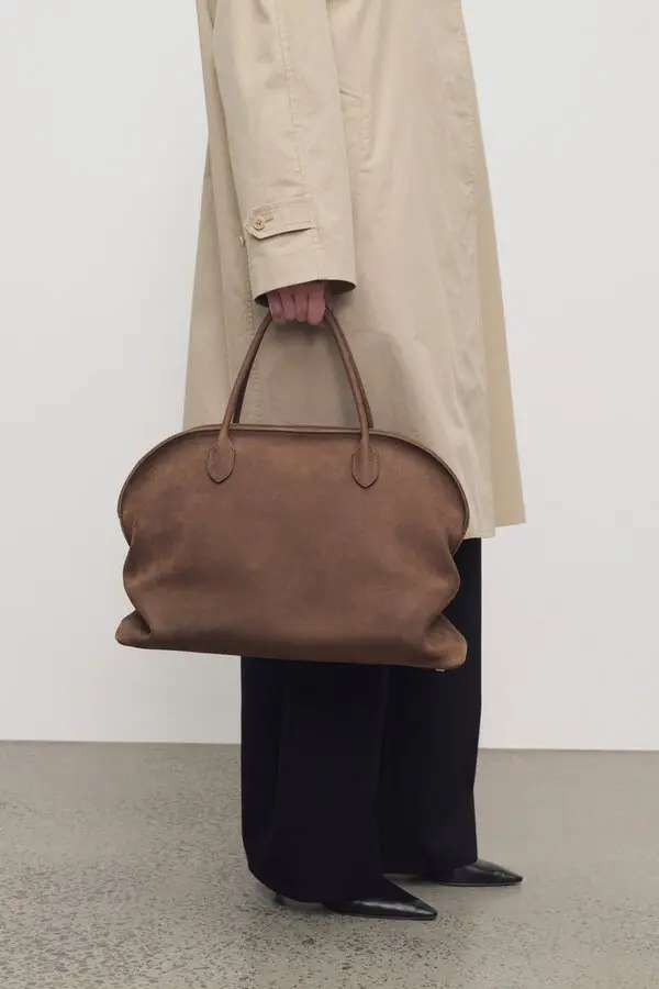THE ROW Agnes 15 Top-handle Bag - Nuez