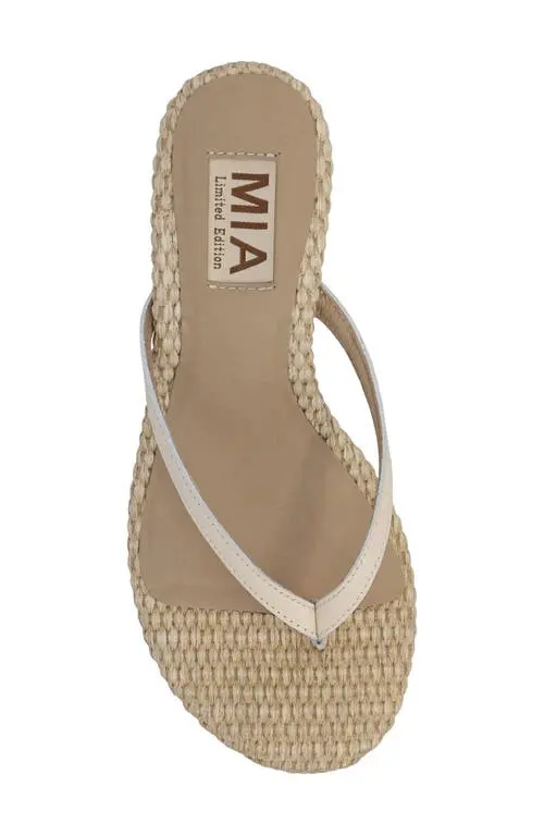 Mia Zania Thong Sandals - Bone Leath