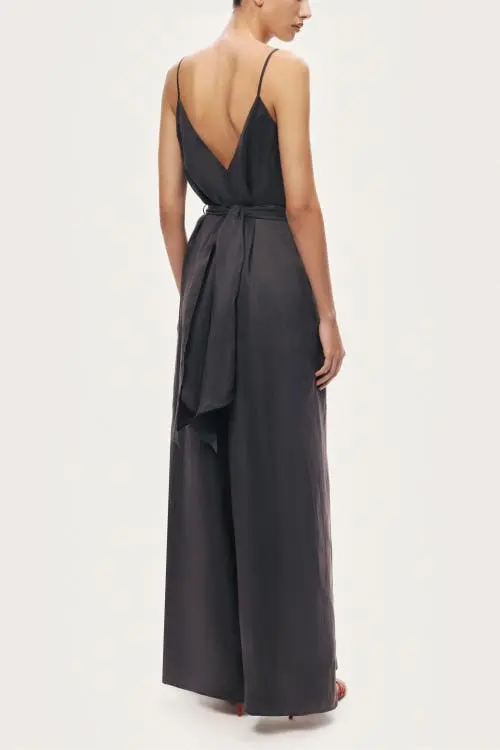 NOCTURNE V-neck Spaghetti Strap Jumpsuit