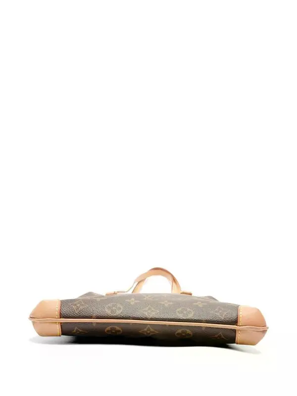 LOUIS VUITTON 2004 Monogram Shoulder Bag - Brown