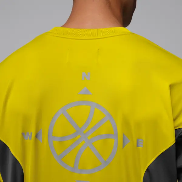 JORDAN Brooklyn Hike Mike Graphic Jersey