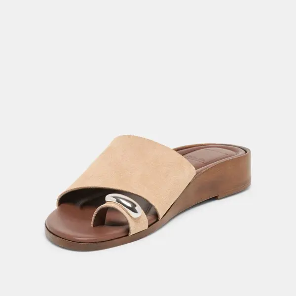 DOLCEVITA Moxy Sandal - Sand Suede