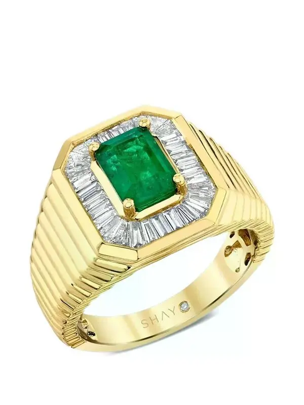 Shay Championship Emerald And Diamond Ring - Gold