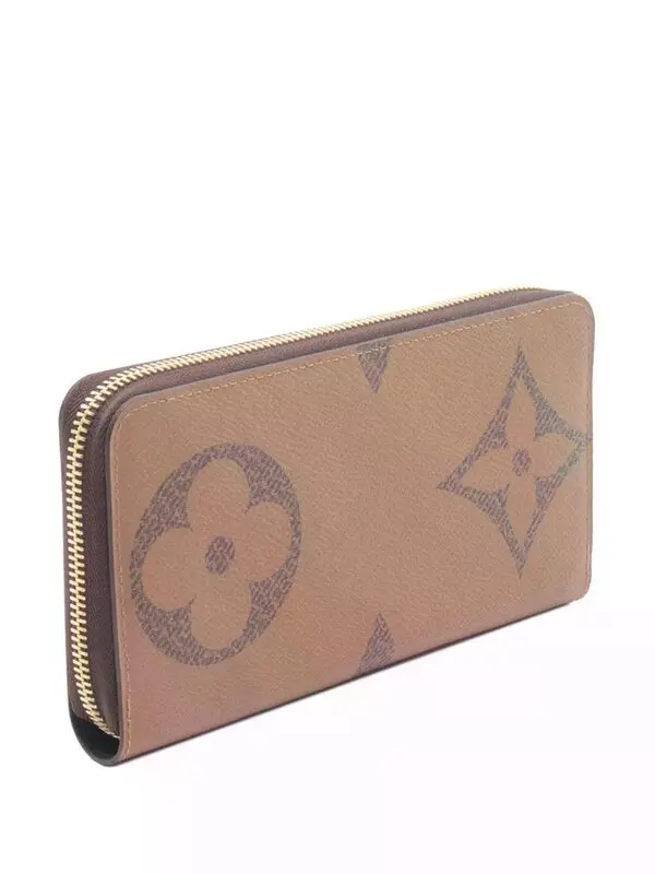 LOUIS VUITTON 2019 Monogram Giant Reverse Zippy Wallet Long Wallets - Brown